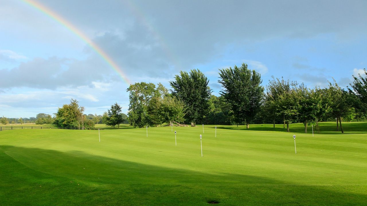 Grange Castle: Kurs in Top-Form trotz Regenschauer - Golf Post