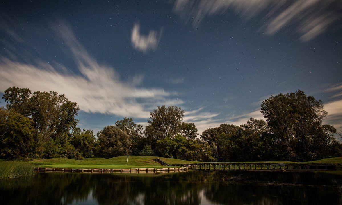 Cloverhill Golf Club: Waldgolf im Myth Golf and Banquets - Golf Post